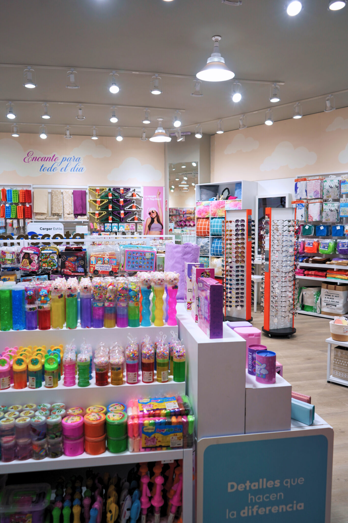 Nosotros - TopMart